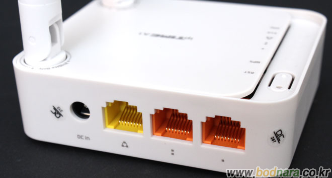 한손으로도 잡을수 있는 컴팩트한 공유기, ipTIME A1 : 다나와 DPG는 내맘을 디피지