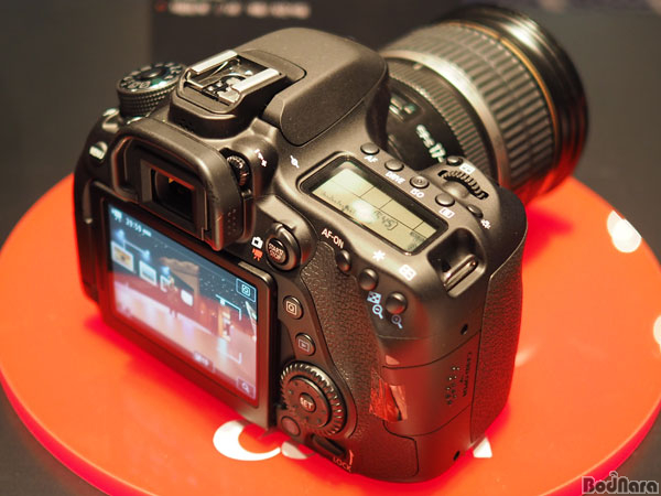 풀프레임 플래그십과 중급형 DSLR 신제품, 캐논 1D X Mark II와 80D 발표:: 보드나라