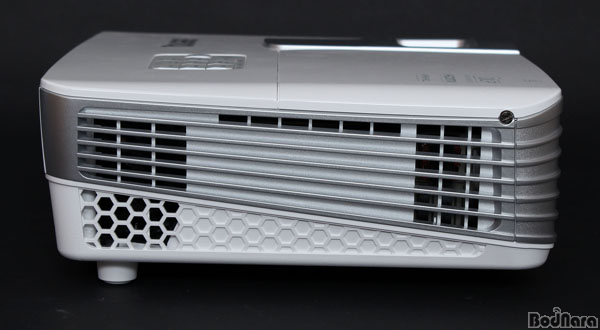 [리뷰]추운 겨울 집에서 즐기는 거실 영화관, 벤큐 W1080ST+ 3D 풀HD 프로젝터:: 보드나라