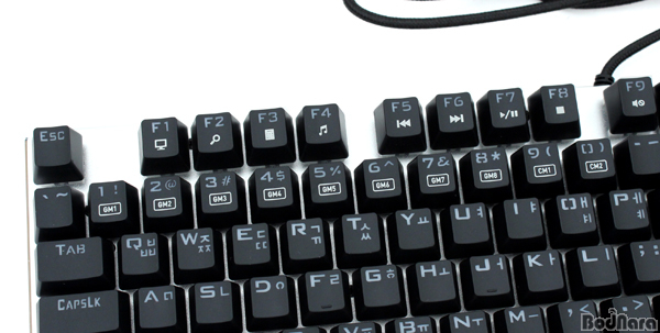 [프리뷰]취향대로 키 스위치 교체하는 키보드, COX CK400 교체축 레인보우 LED:: 보드나라