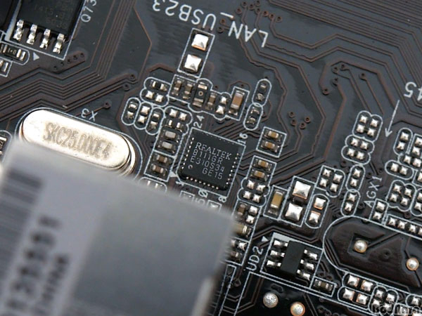 [프리뷰]고품질 오디오는 하이엔드의 전유물? NO!, ASRock FM2A88M-HD+ R2.0 디앤디컴:: 보드나라