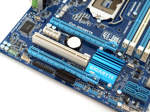 [프리뷰]사용자 편의성과 안정성을 우선한 H77, 기가바이트 GA-H77M-D3H:: 보드나라