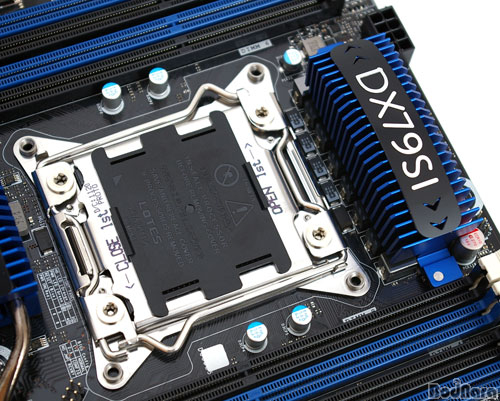 [프리뷰]인텔이 제시한 X79 칩셋 메인보드의 지침서, INTEL DX79SI:: 보드나라