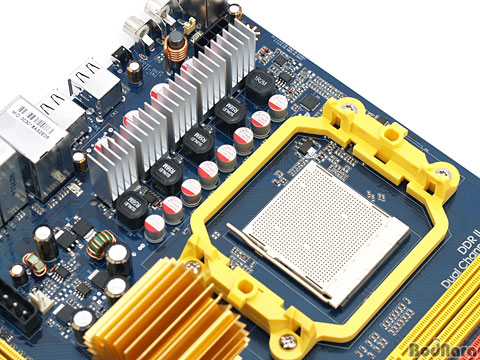 [프리뷰]CrossFire를 지원하는 AMD 770 메인보드! 유니텍 LEGEND AMD 770 피닉스:: 보드나라