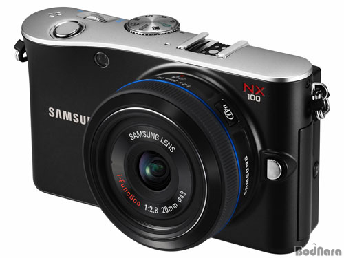 컴팩트 스타일 미러리스! 삼성 NX100 발표:: 보드나라