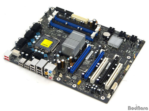 익스트림 시리즈라 고스트리콘2 게임도 주네? 인텔 DX38BT (Intel X38):: 보드나라