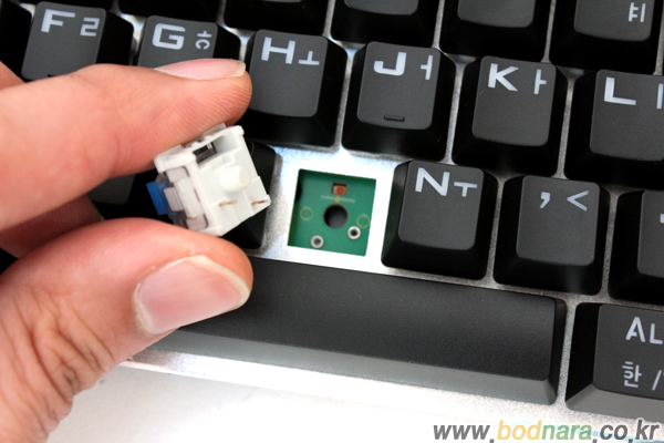 취향대로 키 스위치 교체하는 키보드, COX CK400 교체축 레인보우 LED : 다나와 DPG는 내맘을 디피지