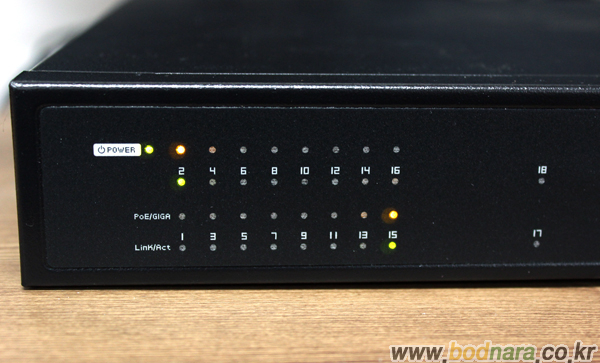 랜 케이블로 전원 공급까지 해결, ipTIME PoE1600/ 2400/ 16000 : 다나와 DPG는 내맘을 디피지