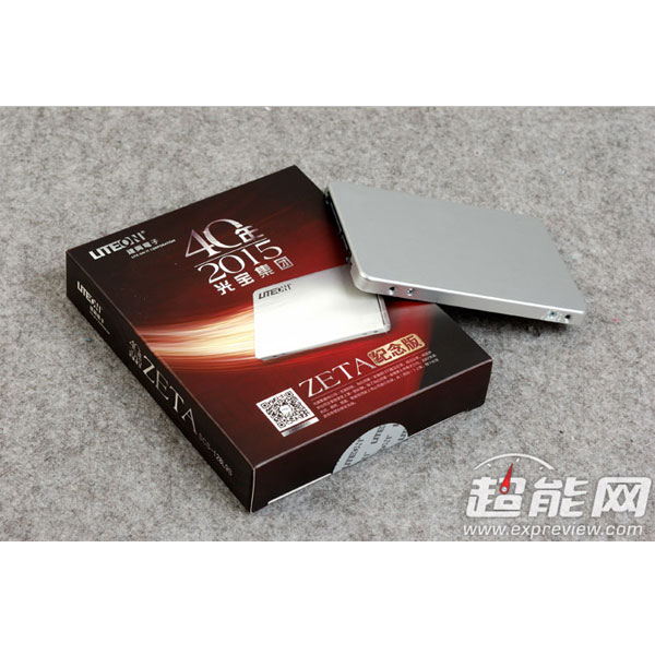 라이트온, 마벨 컨트롤러 기반의 Zeta 40주년 기념에디션 SSD 공개:: 보드나라