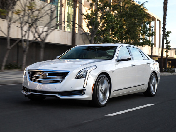 캐딜락, 모녀 대상으로 고급 세단 시승과 메이크업 서비스 제공하는 이벤트 실시:: 보드나라