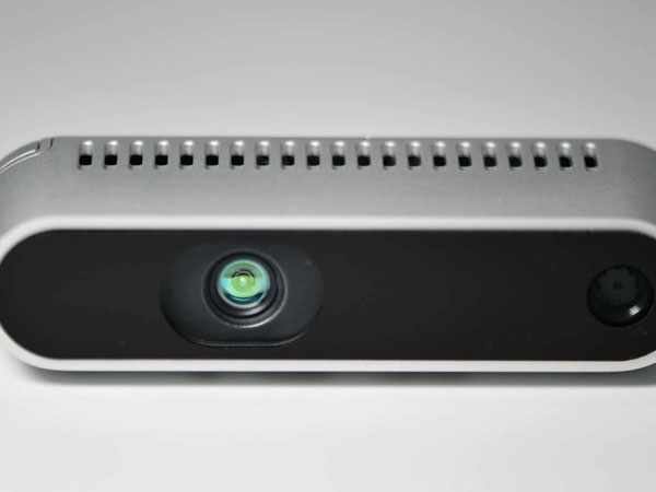 인텔, 자율 이동 로봇 심도 인식 개선한 RealSense 카메라 D435f 출시:: 보드나라