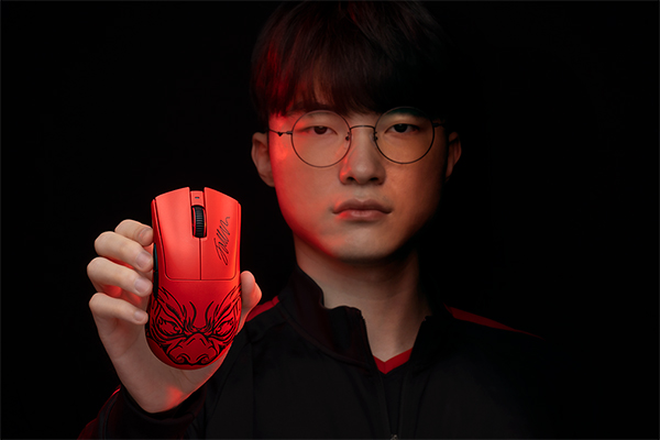 레이저 X T1 Faker, 데스에더 V3 프로 페이커 에디션 출시:: 보드나라