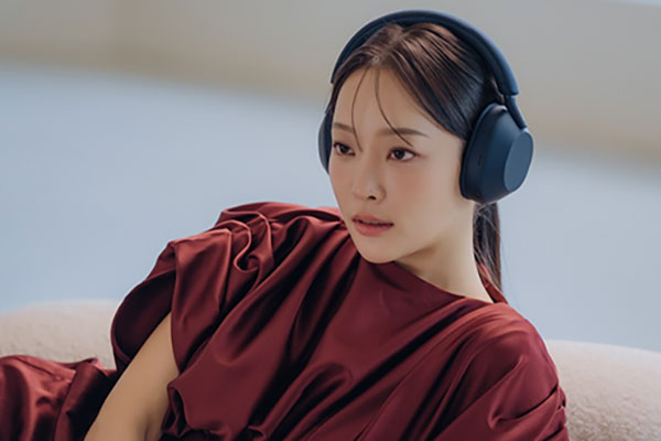 소니코리아, 무선 노이즈 캔슬링 헤드폰 WH-1000XM5 미드나잇 블루 컬러 출시:: 보드나라