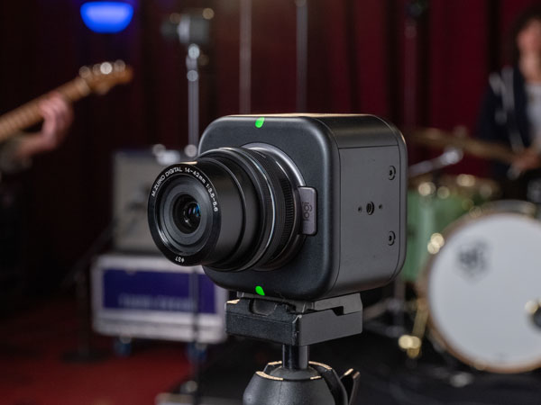 로지텍, MFT 렌즈 교환식 4K 웹캠 Mevo Core 출시:: 보드나라
