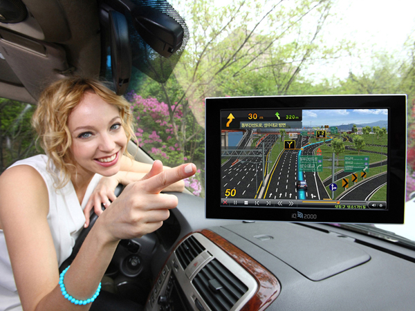 2GHz급 3D 내비게이션, '파인드라이브 iQ3D 2000' 출시:: 보드나라