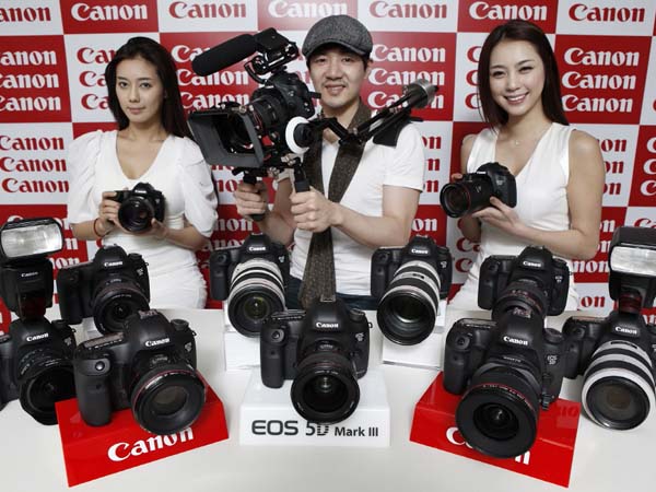 캐논, 동영상 지원 풀프레임 DSLR EOS 5D Mark III 이달 출시:: 보드나라
