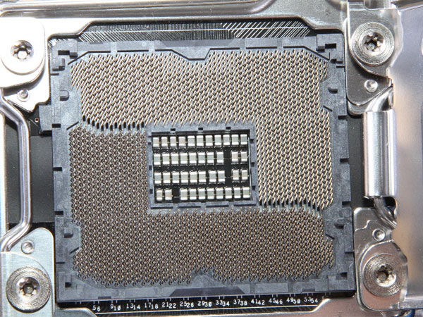 인텔 하이엔드 플랫폼용 LGA2011 소켓은 14nm 프로세서 지원, 향후 3-4년 더 사용:: 보드나라