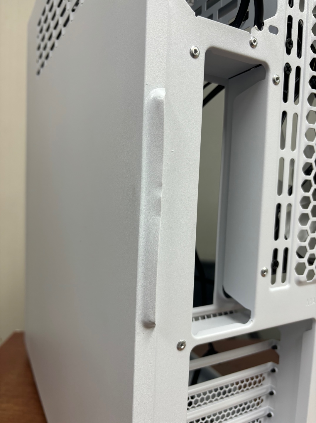 3RSYS T840 풍통 화이트 데모전시용 :: ASUS, ASROCK, 기가바이트 공식 수입원 보증 메인보드/그래픽카드 리퍼비시 전문 케이벤치 리퍼몰